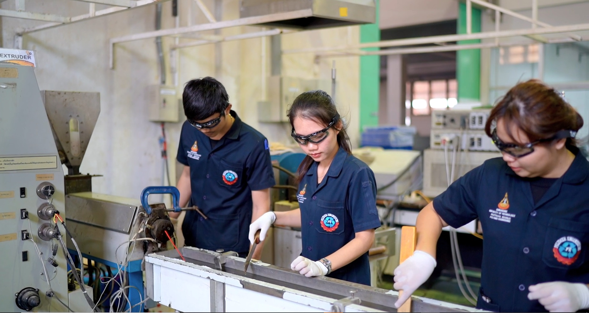 Undergraduate Programs - SCHOOL OF POLYMER ENGINEERING